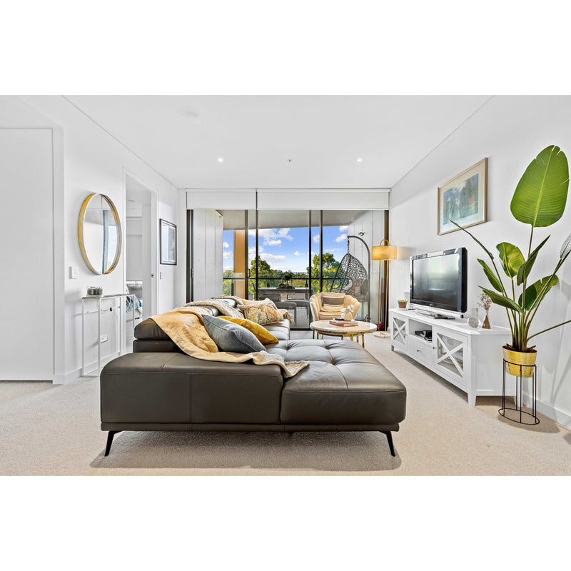 Daisy 170cm White Entertainment TV Unit – Divano Furniture